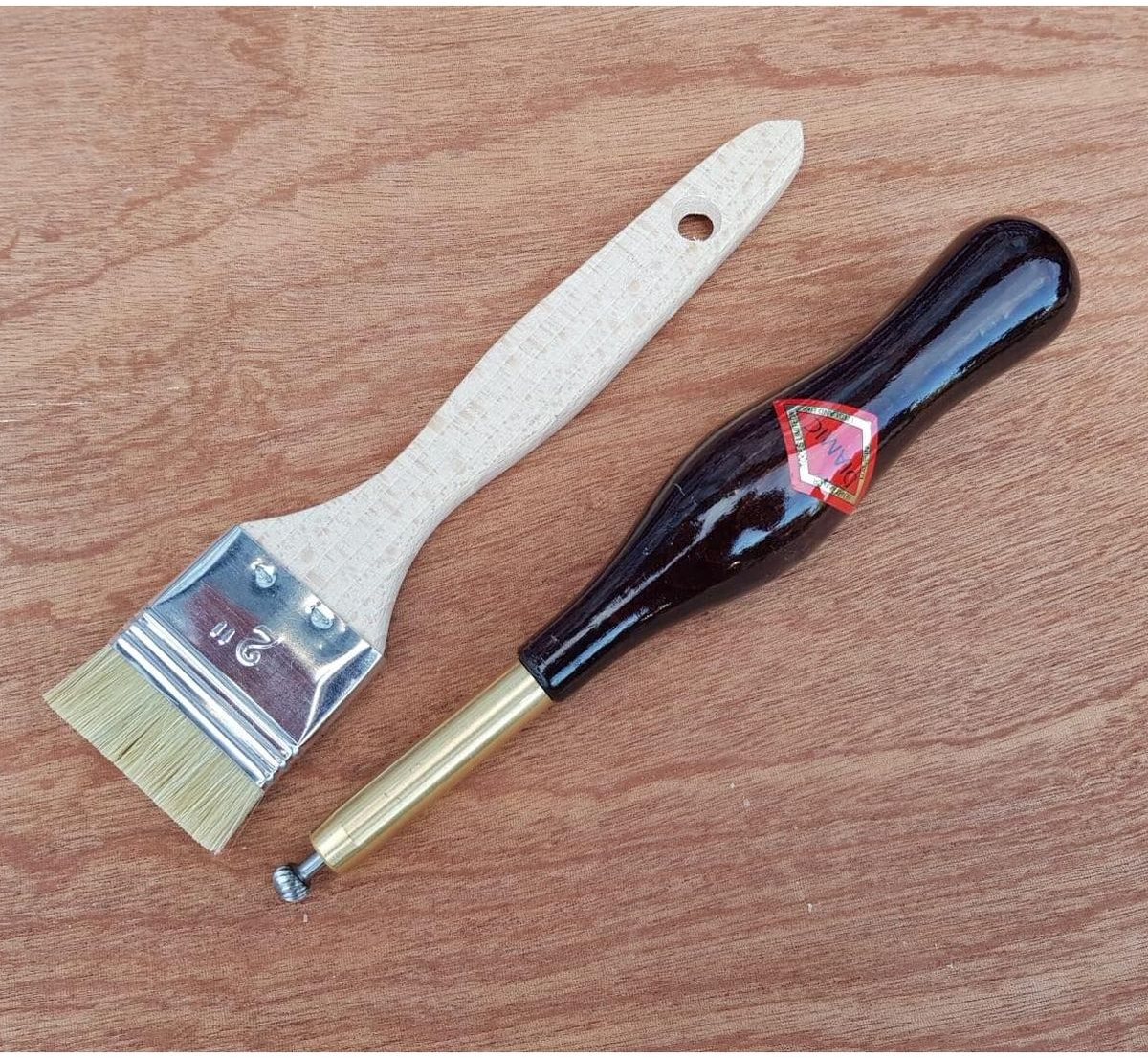 The Decorating Elf - Classic Hand Tools Limited