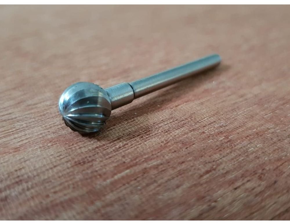 The Decorating Elf - Ball Cutter - Classic Hand Tools Limited