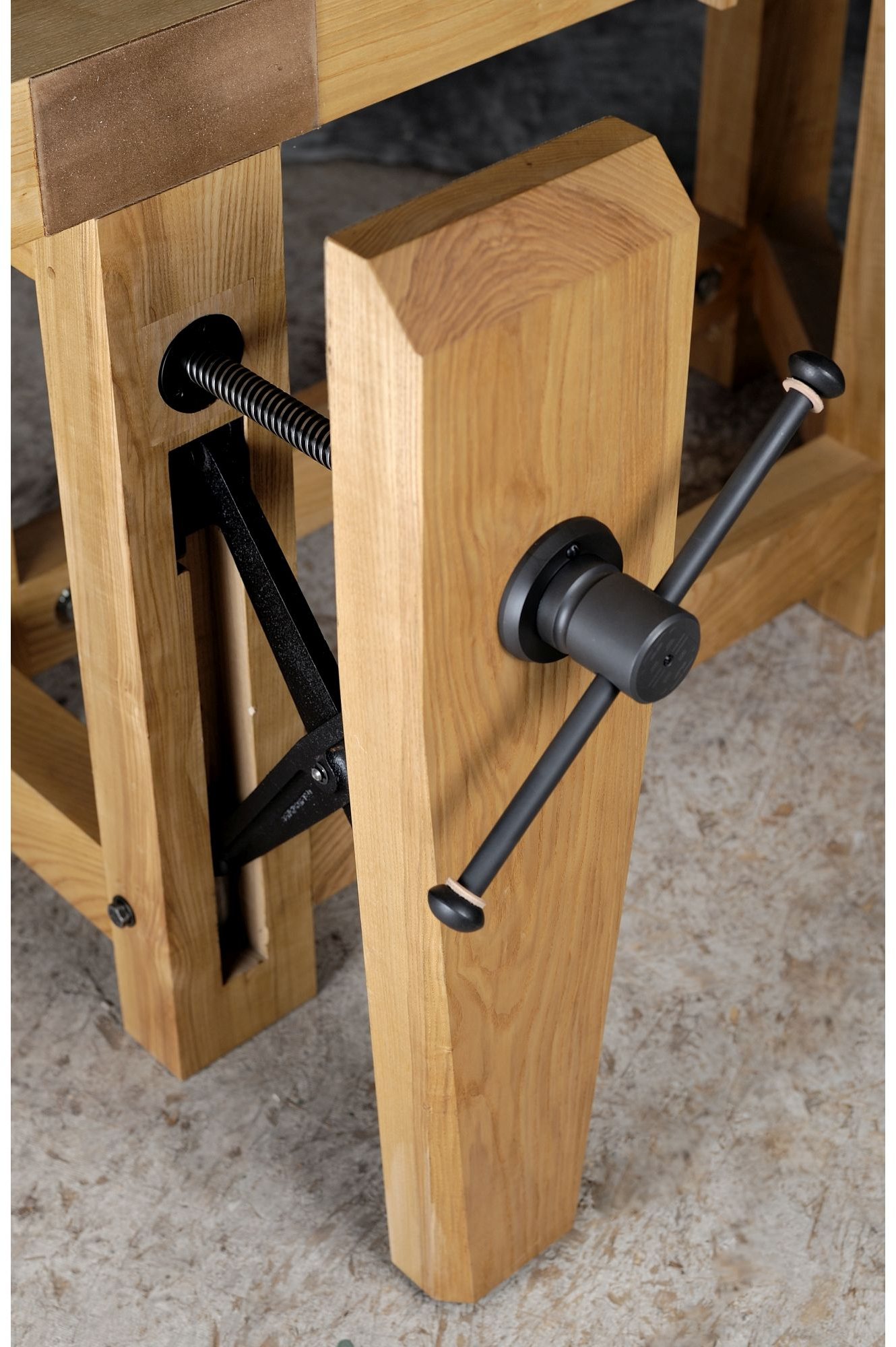 Benchcrafted Classic Leg Vice Base Hardware - Classic Hand Tools Limited