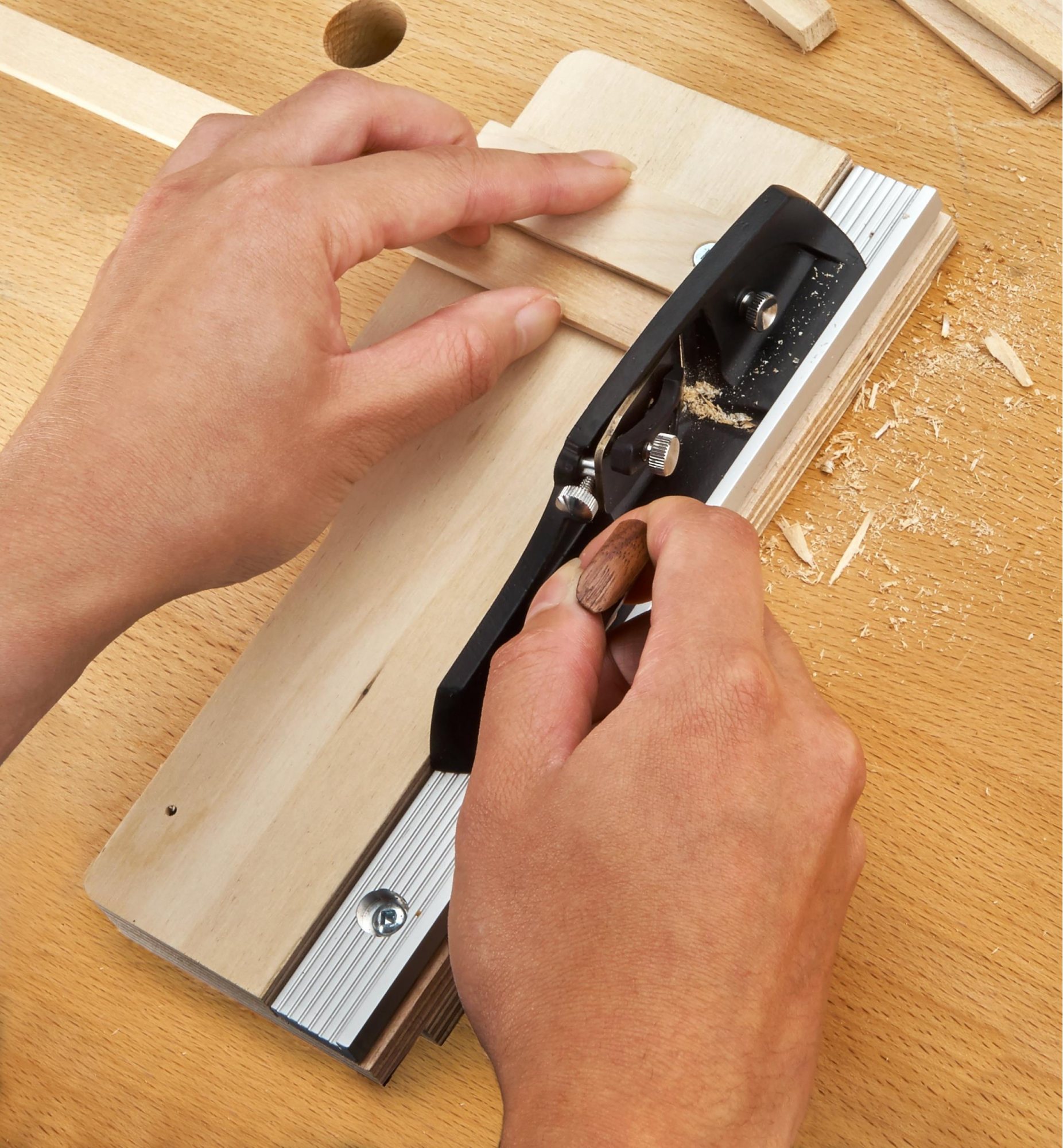 Veritas Miniature Right-Hand Shooting Plane - Classic Hand Tools Limited