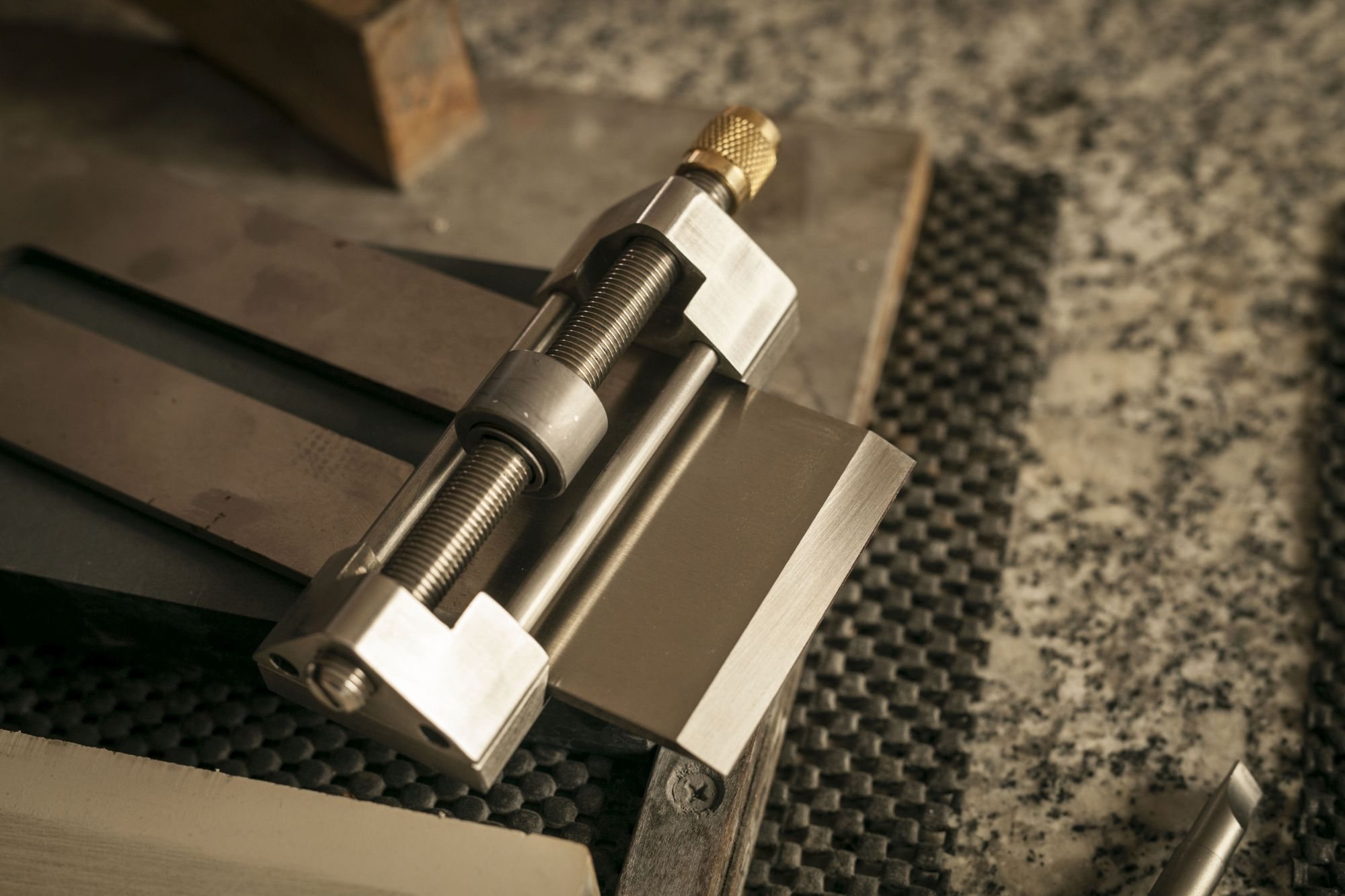 Lie-Nielsen Honing Guide - Classic Hand Tools Limited