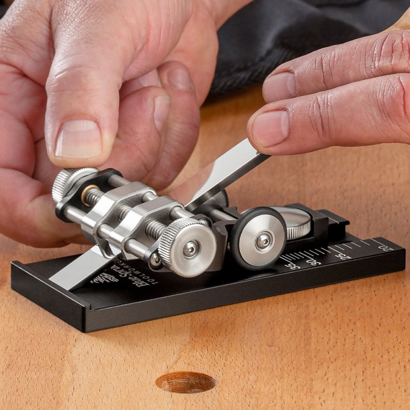 Blue Spruce Honing Guide - Classic Hand Tools Limited